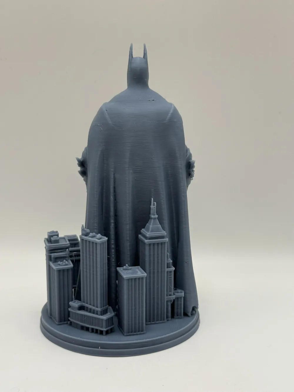 Batman figure on a Gotham City base by Mysstra hueforge 3Dart ...