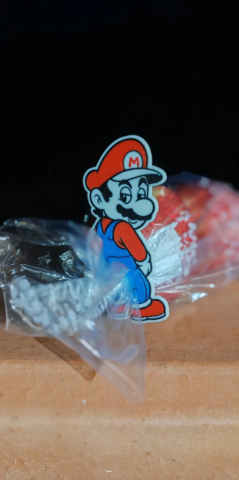Mario Bros bread clip / plastic bag clip fan art by TheWallArtGuy ...