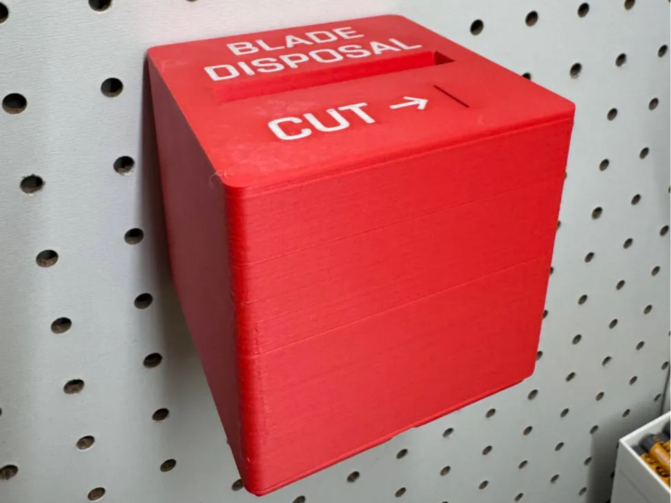 Used Blade Disposal Box – Gridfinity + Pegboard - Free 3D Print Model ...