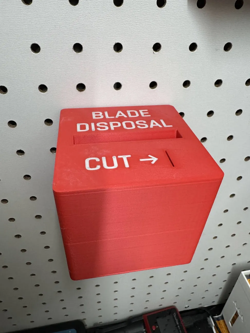 Used Blade Disposal Box – Gridfinity + Pegboard - Free 3D Print Model ...