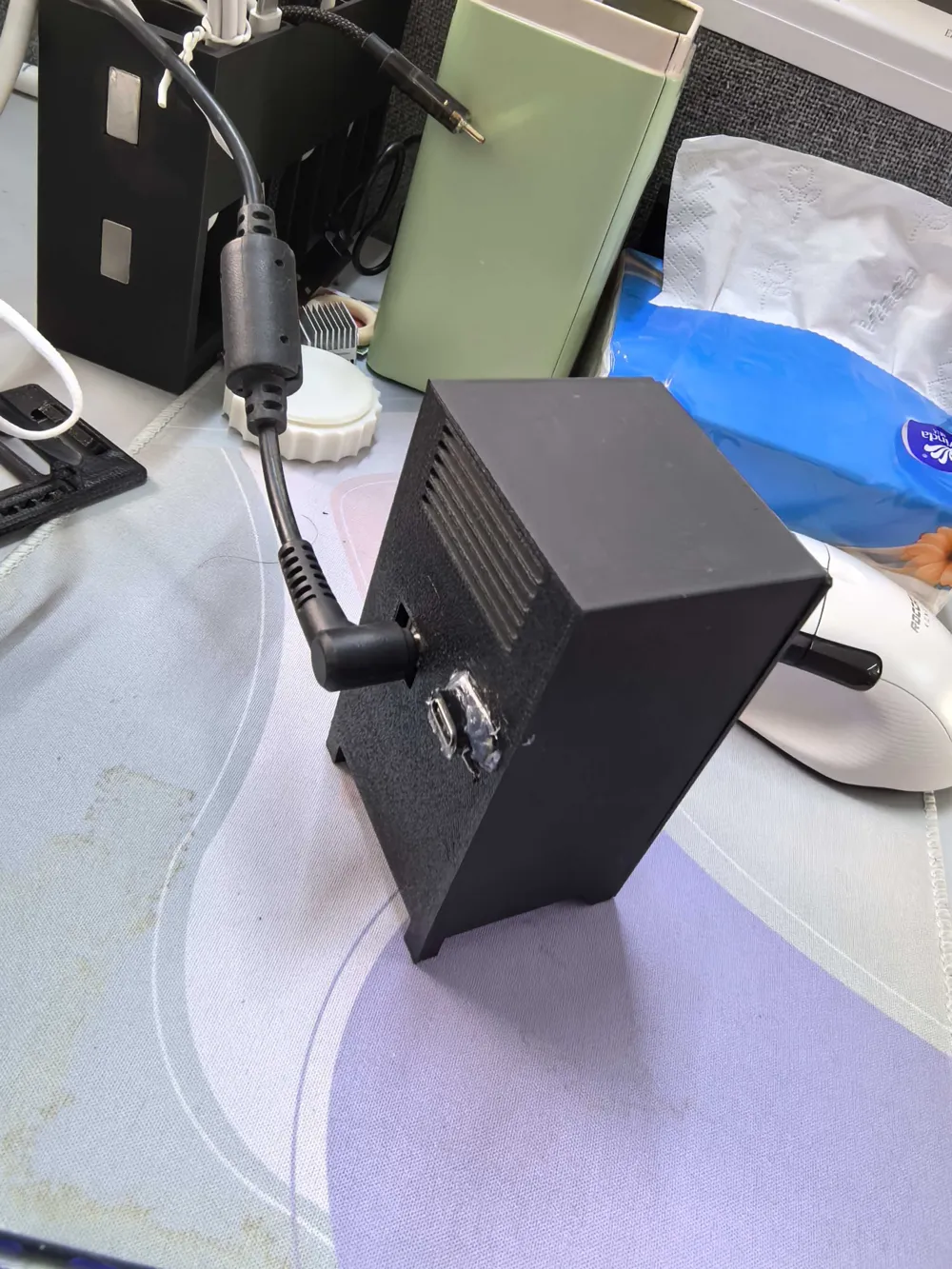 快充电源模块外壳与收纳线盒 - 免费 3D 打印模型 - MakerWorld