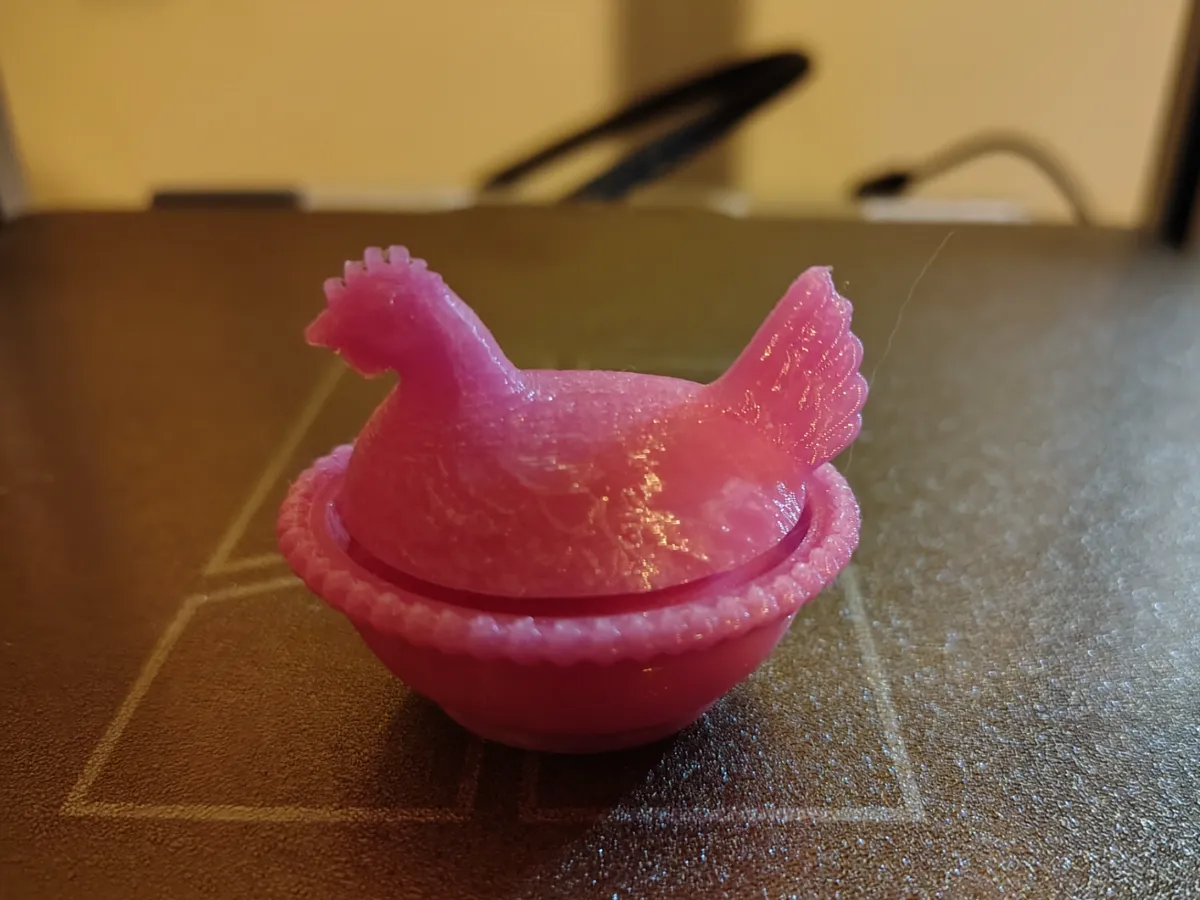 Hen on Nest Fidget Clicker - Free 3D Print Model - MakerWorld