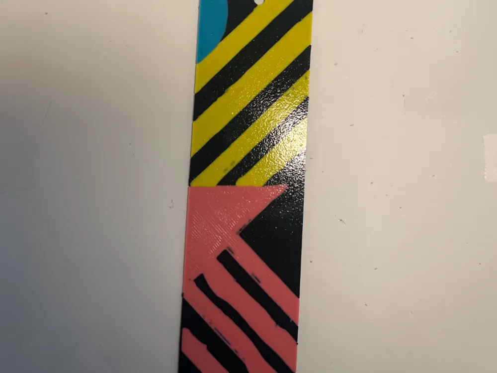 "Blurred Lines 2025" 书签 来自 Hank Prints2 MakerWorld：免费下载 3D 模型