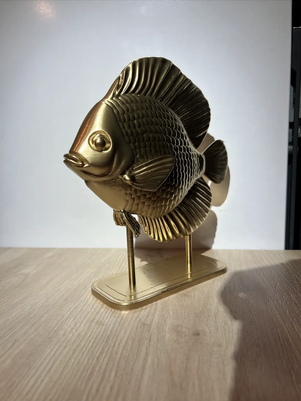 Discus fish design figurine by TheoJustine MakerWorld: Download Free 3D ...