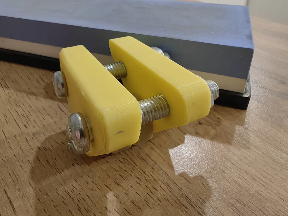 Simple jig for sharpening chisels - Free 3D Print Model - MakerWorld