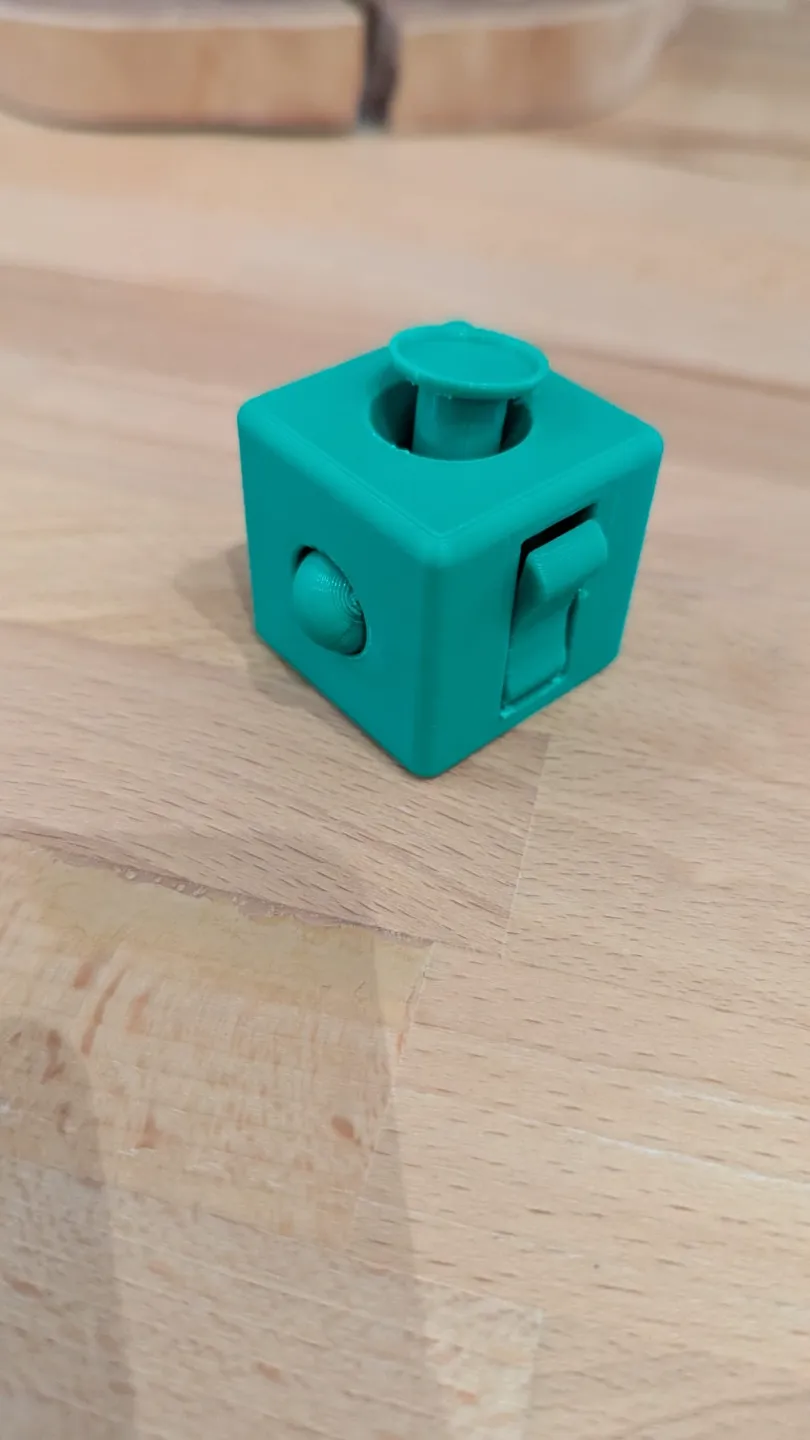 Fidget Cube || 5 in 1 Toy - Free 3D Print Model - MakerWorld