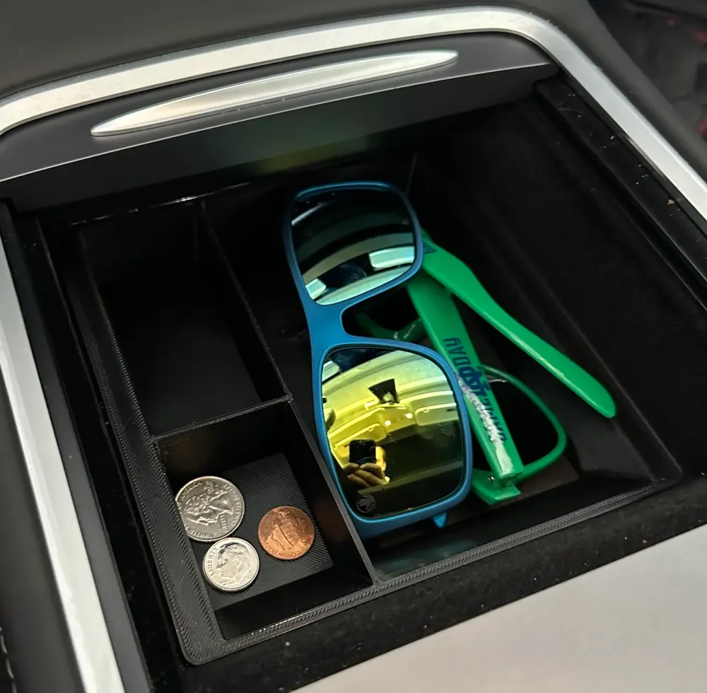 Tesla Model 3/Y Center Console Tray - 2021+ by JamiePrints - MakerWorld