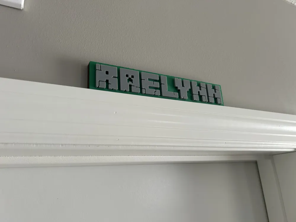 Raelynn Minecraft Nameplate by Tonnage of Filament MakerWorld: Download ...