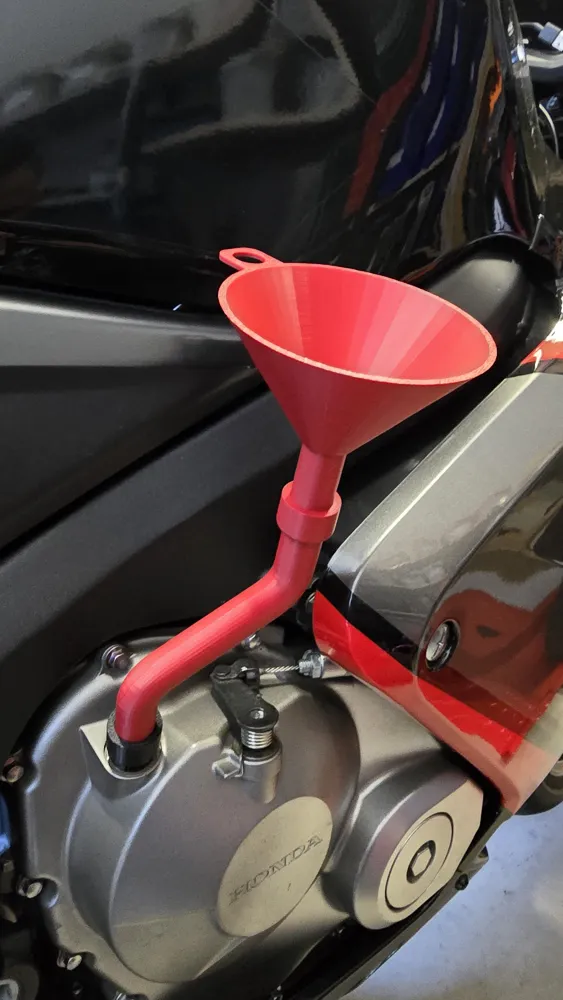 Motorcycle Oil Funnel by Mario MakerWorld: Download Free 3D Models
