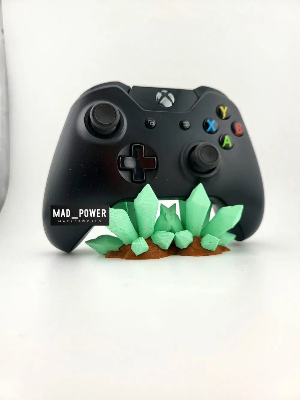 xbox controller holder stand by Mad power MakerWorld: Download Free 3D Models