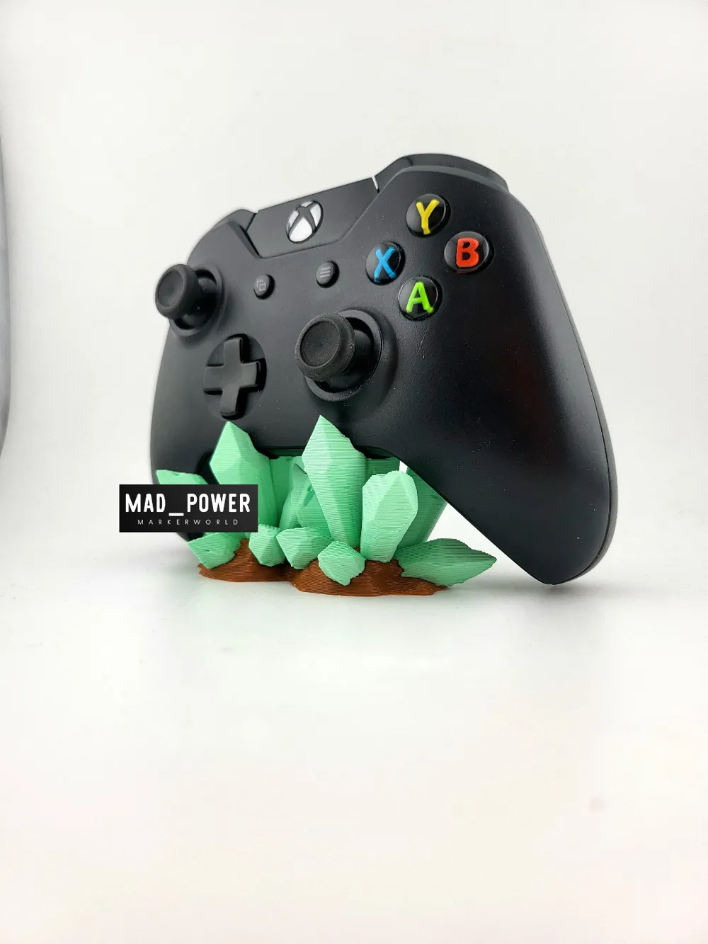 xbox controller holder stand by Mad power MakerWorld: Download Free 3D Models