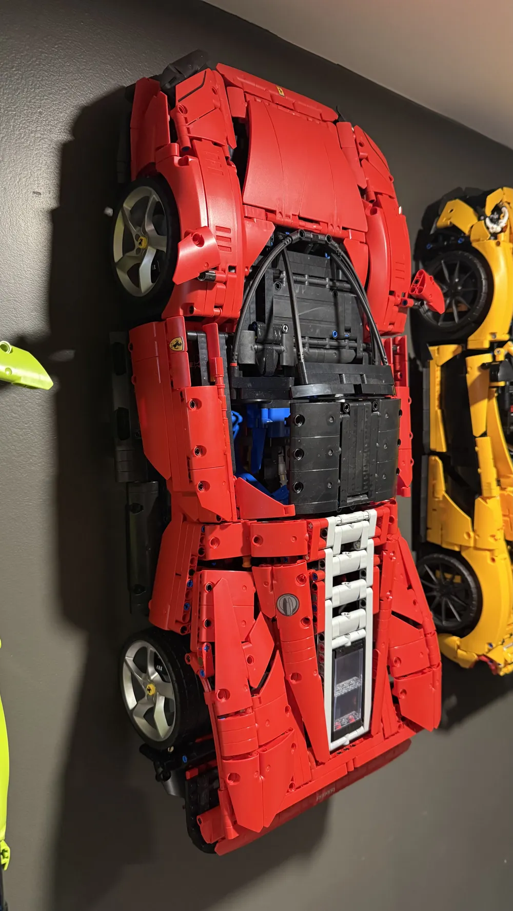 LEGOs Ferrari Daytona SP3 - 42143 Wall Mount by bem_fusion MakerWorld ...