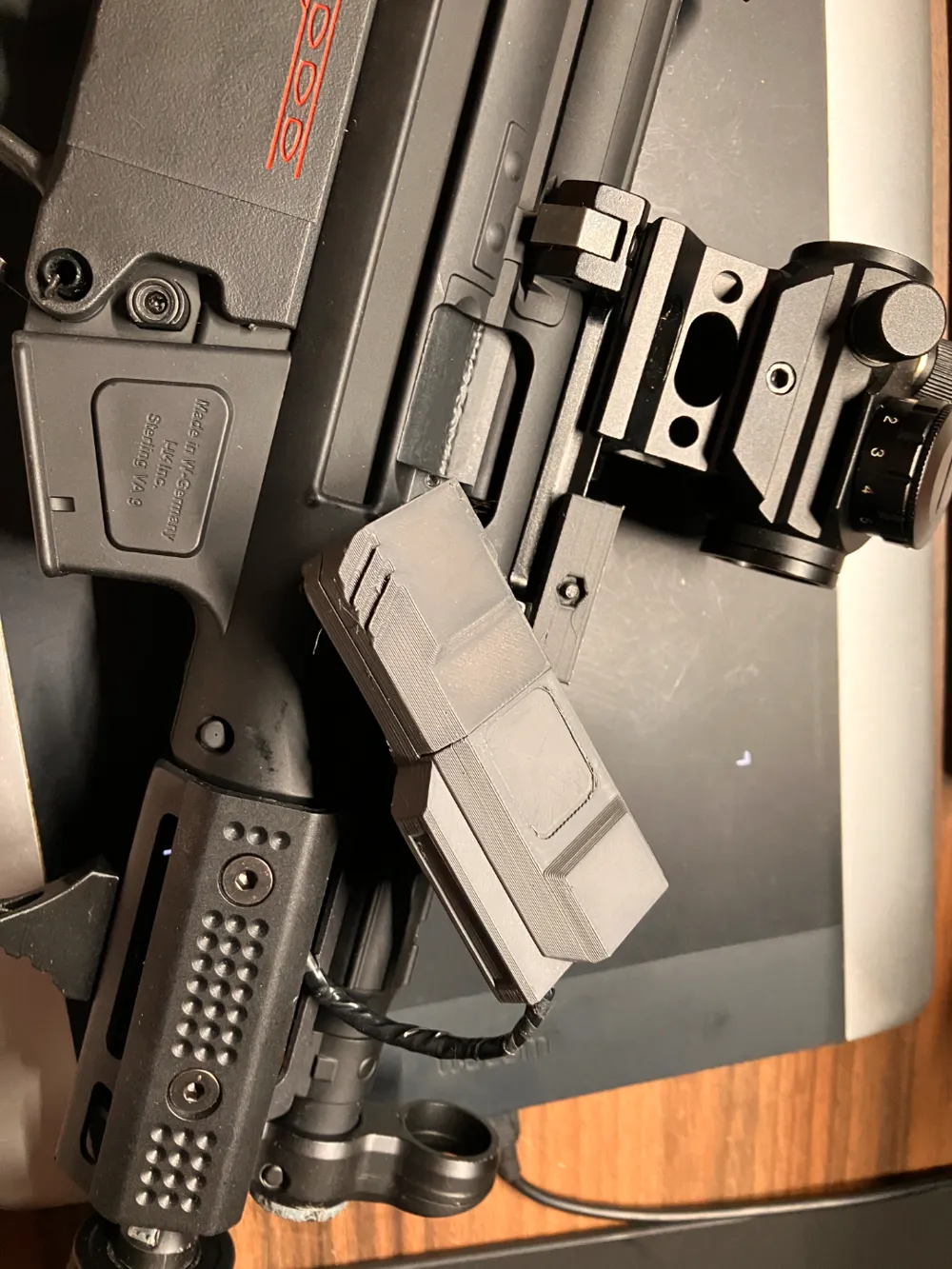 SIJUN MP5k battery compartment by midchicken - MakerWorld