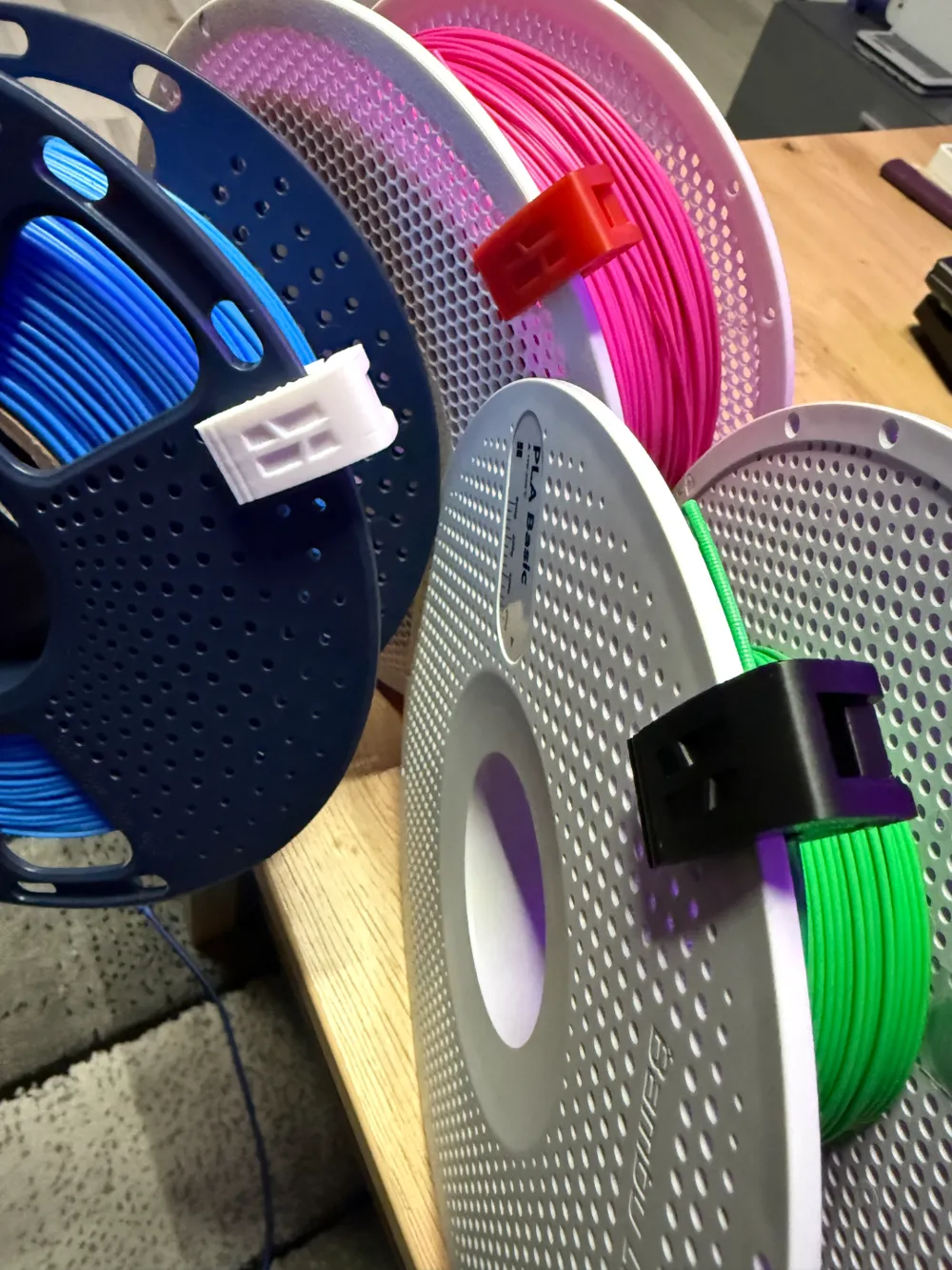 Filament Clip Bite (print in place) by Rising Prints - MakerWorld