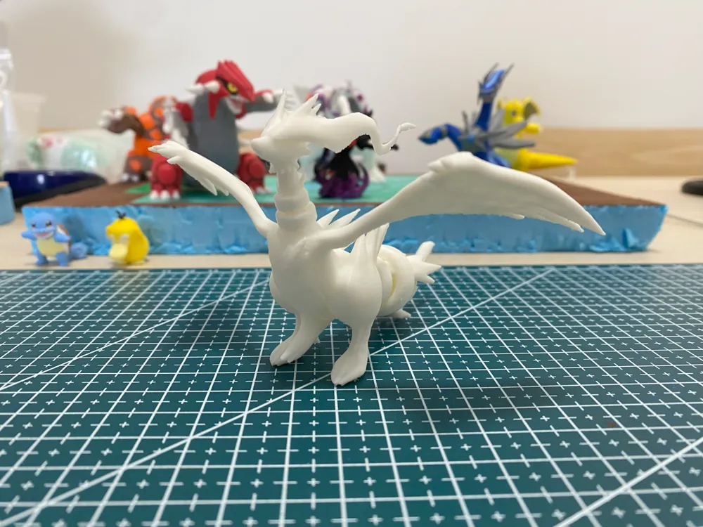 Pokémon: Reshiram por Callmeno1MakerWorld: Descarga Modelos 3D Gratuitos