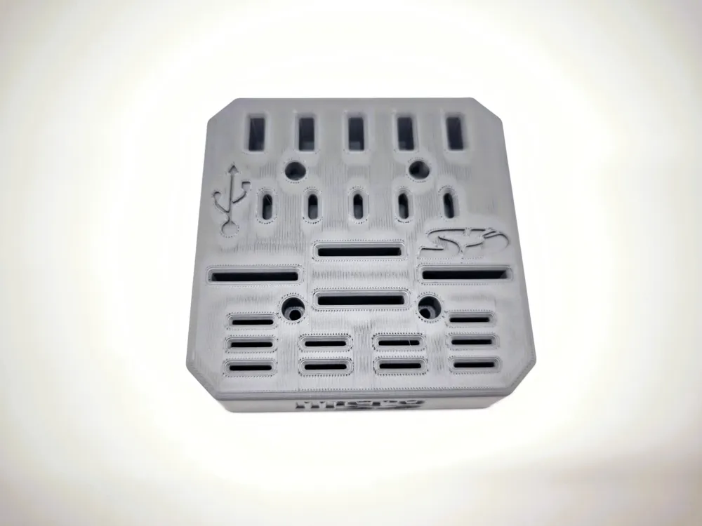 USB - MicroSD - SD卡 - 整理器 - 支架 - 免费 3D 打印模型 - MakerWorld