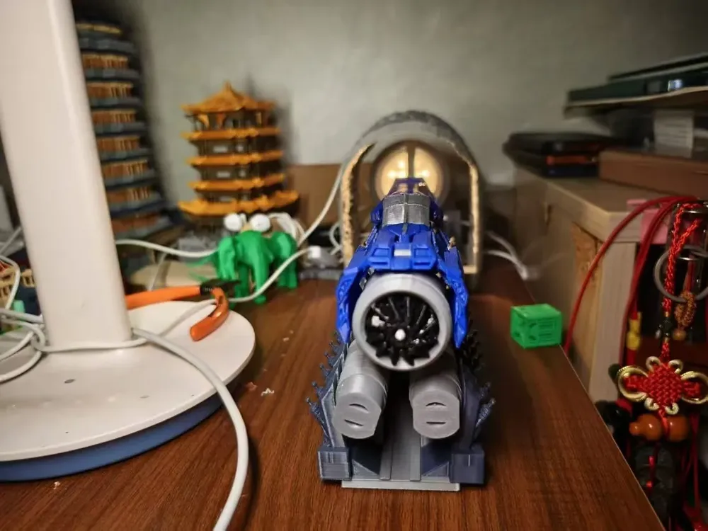 Next-Generation Alien Train (Magnetic Levitation) (Realized with Ring ...