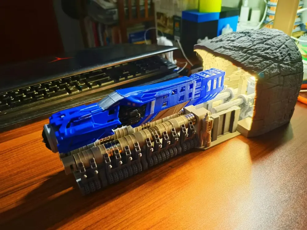 Next-Generation Alien Train (Magnetic Levitation) (Realized with Ring ...