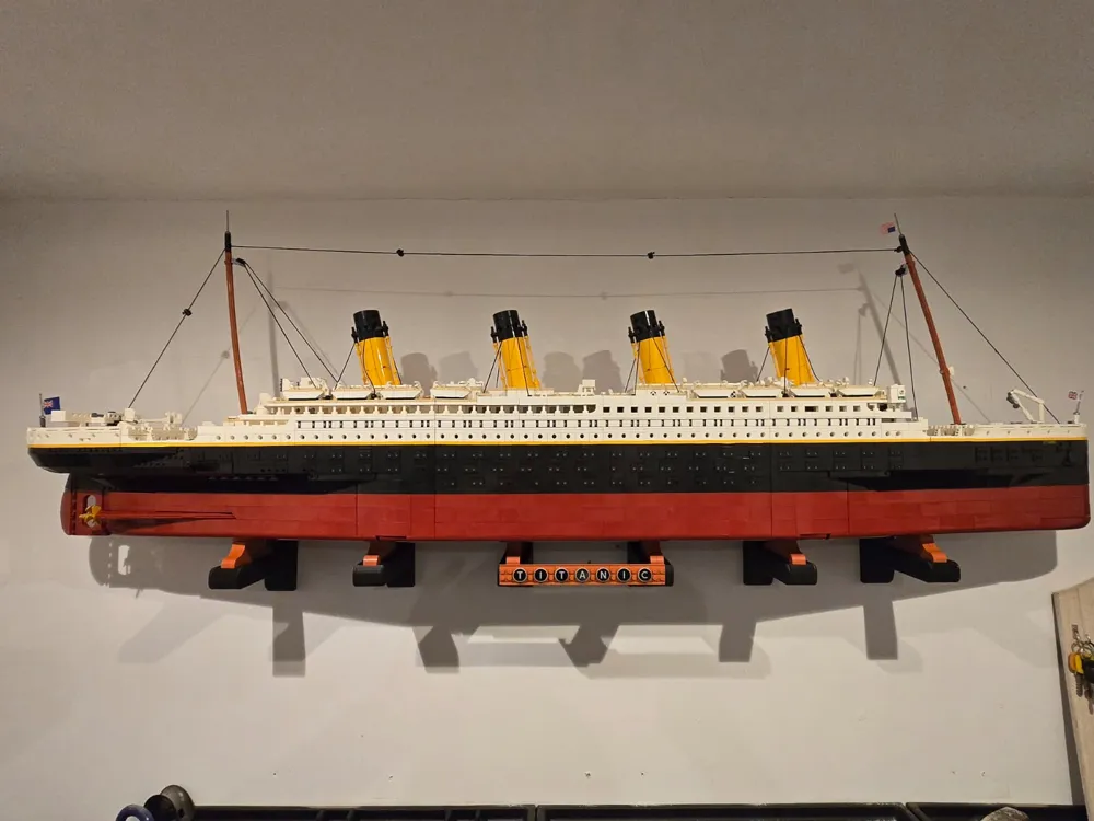 10294 Titanic Wall Mount by moranq71 - MakerWorld