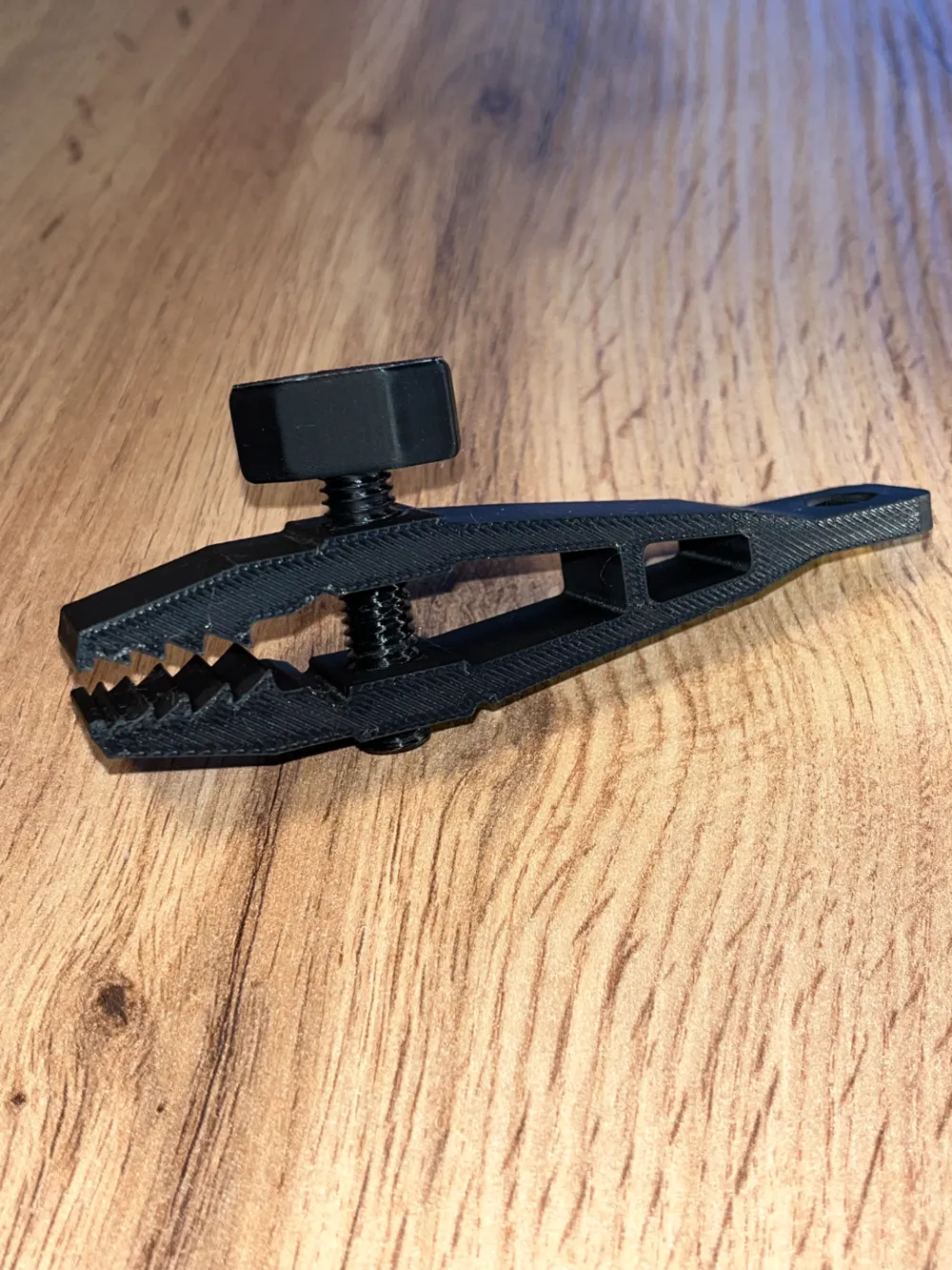 ULTIMATE HEAVY DUTY TENSIONING CLAMP by 2Bproject MakerWorld: Download ...