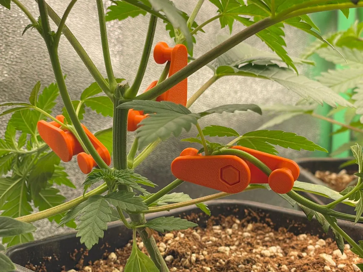 LST Clips Size Adjustable - Free 3D Print Model - MakerWorld
