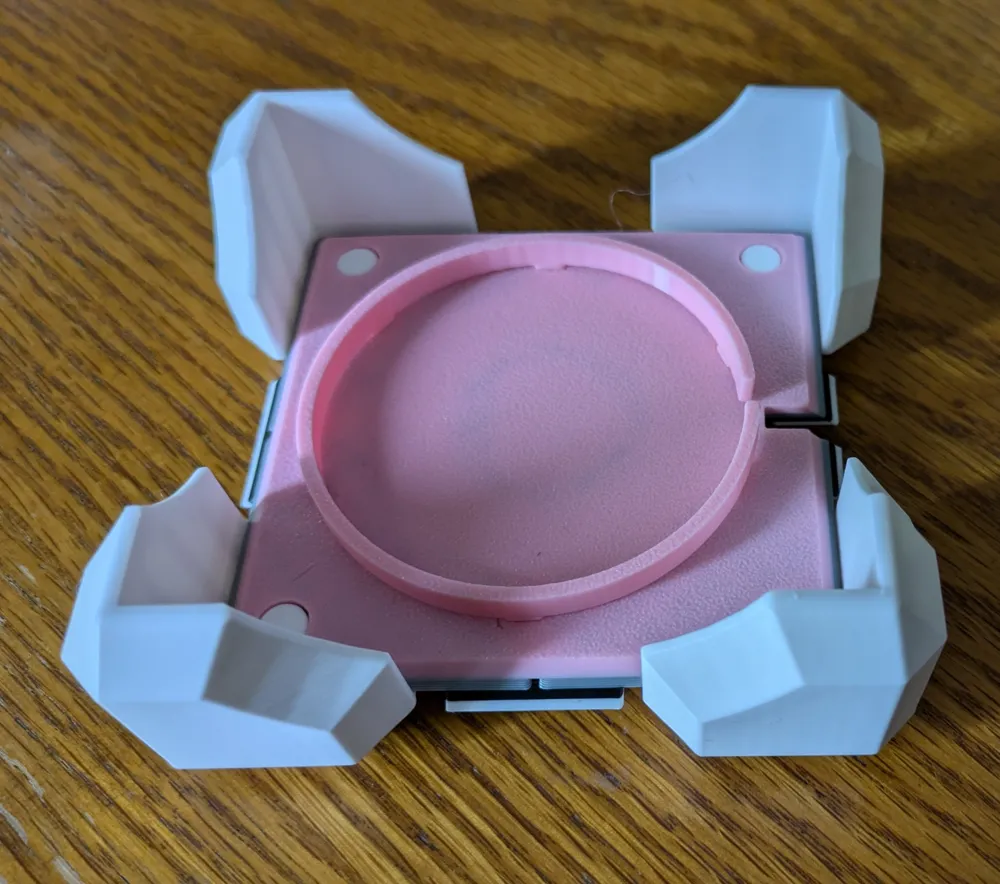 Portal 2 Companion Cube box with Light up option by Zaxxon64 - MakerWorld