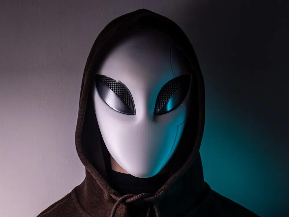 CYBER ALIEN MASK - Free 3D Print Model - MakerWorld