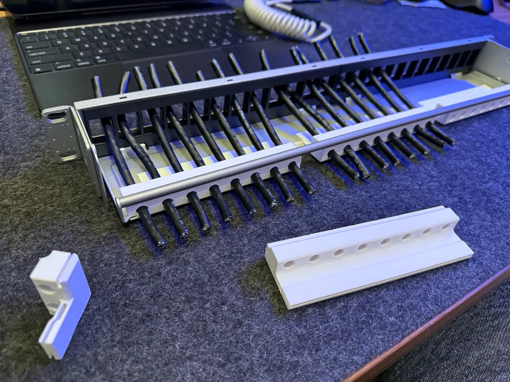 Closed Cable Combs for Unifi Keystone Patch Panel by sig_kill - MakerWorld