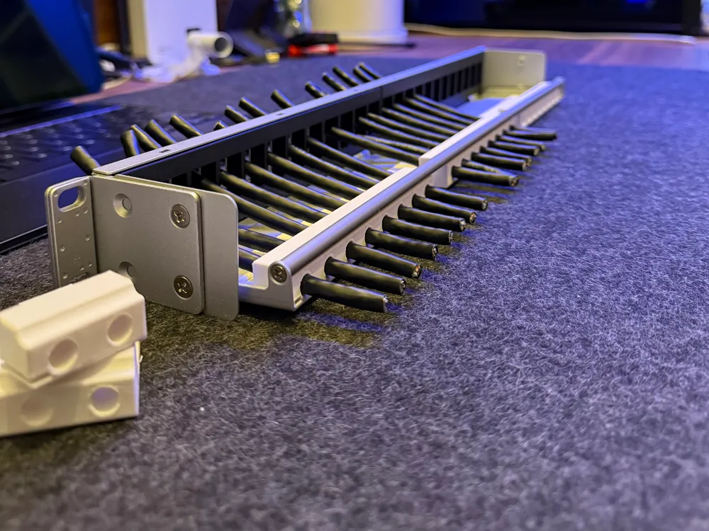 Closed Cable Combs for Unifi Keystone Patch Panel by sig_kill - MakerWorld