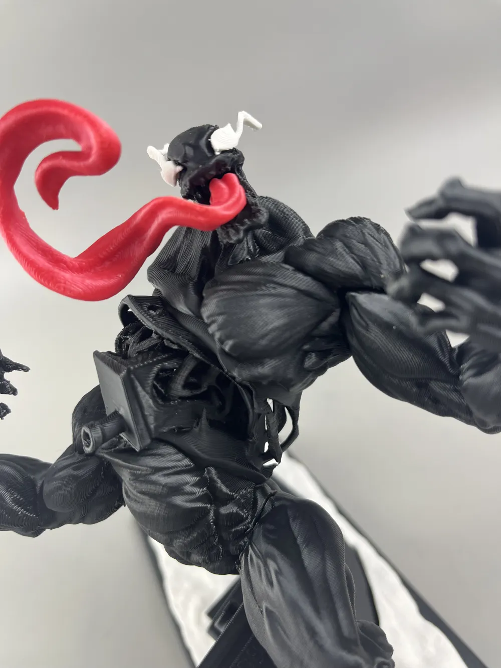 Venom's New Host-Benchy-Happy 10 years! by 超赛痞子汪 MakerWorld: Download ...