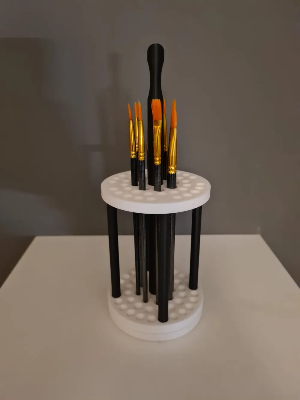 Rotating Painting Brush Holder by Barry - MakerWorld