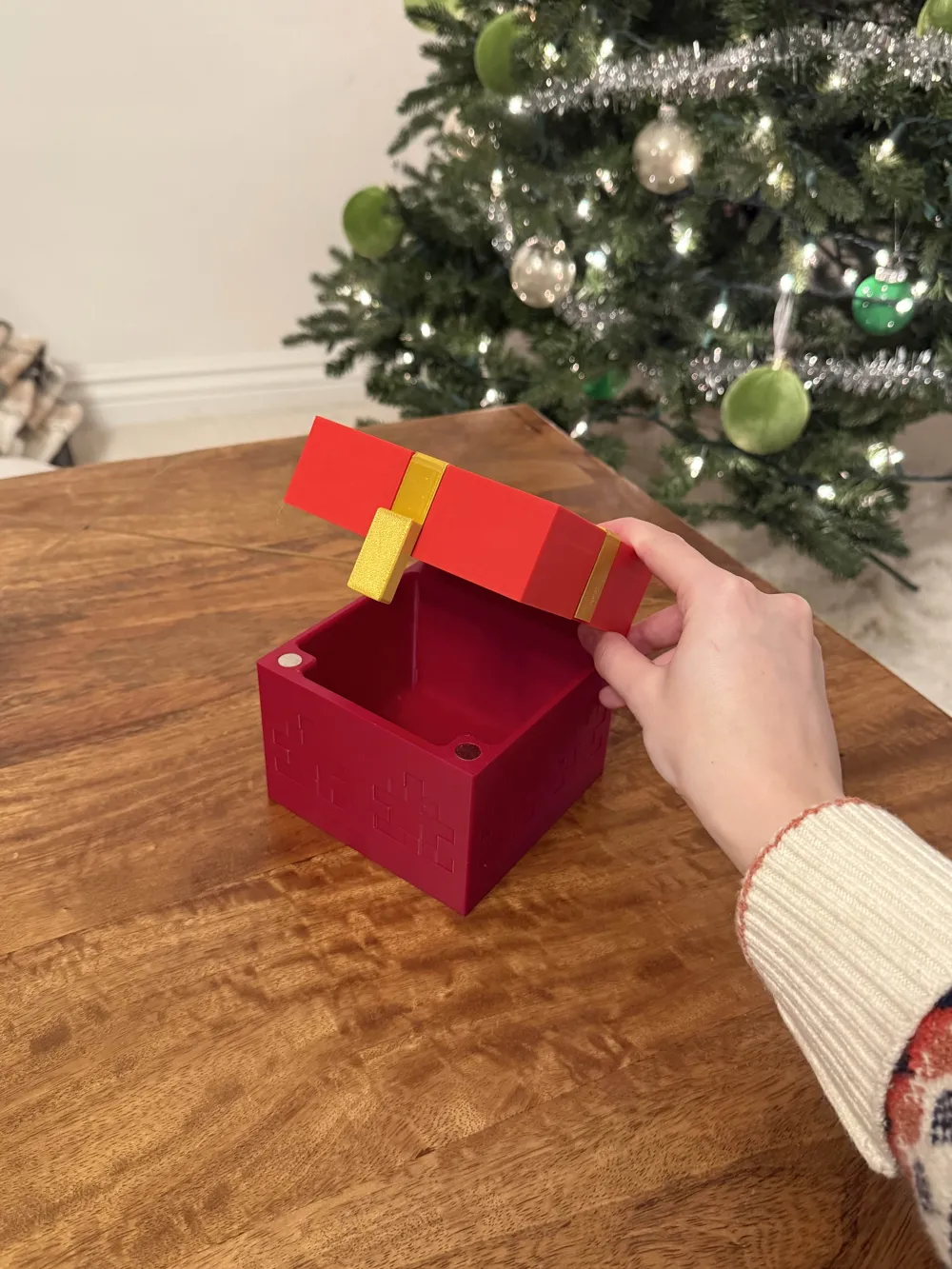 Minecraft Chest Christmas Gift Box - Free 3D Print Model - MakerWorld