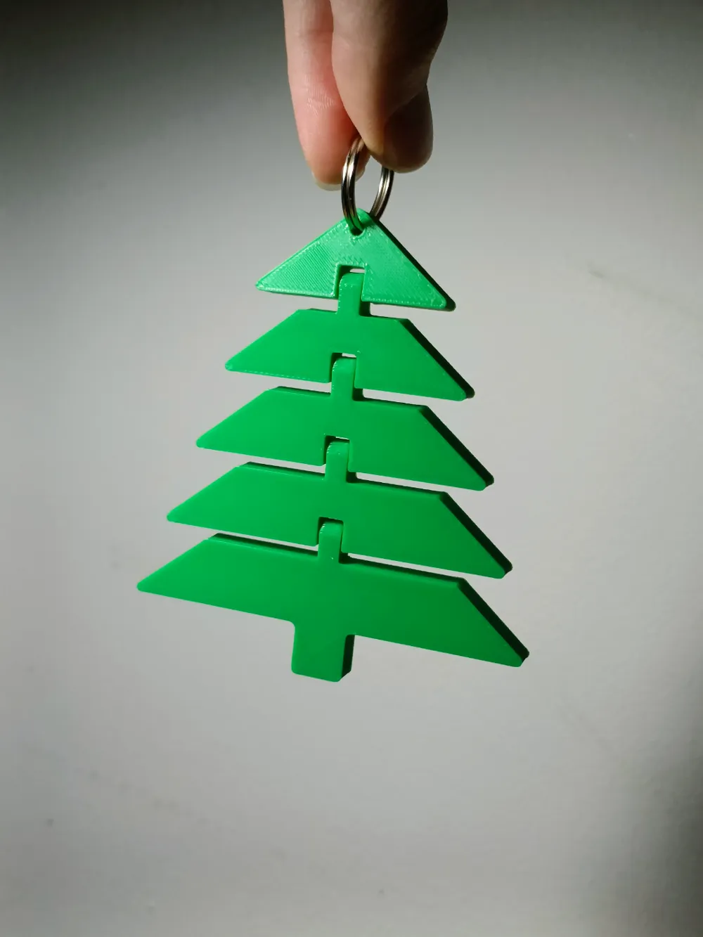 Articulated Christmas Tree Keychain by Paatryk93 - MakerWorld