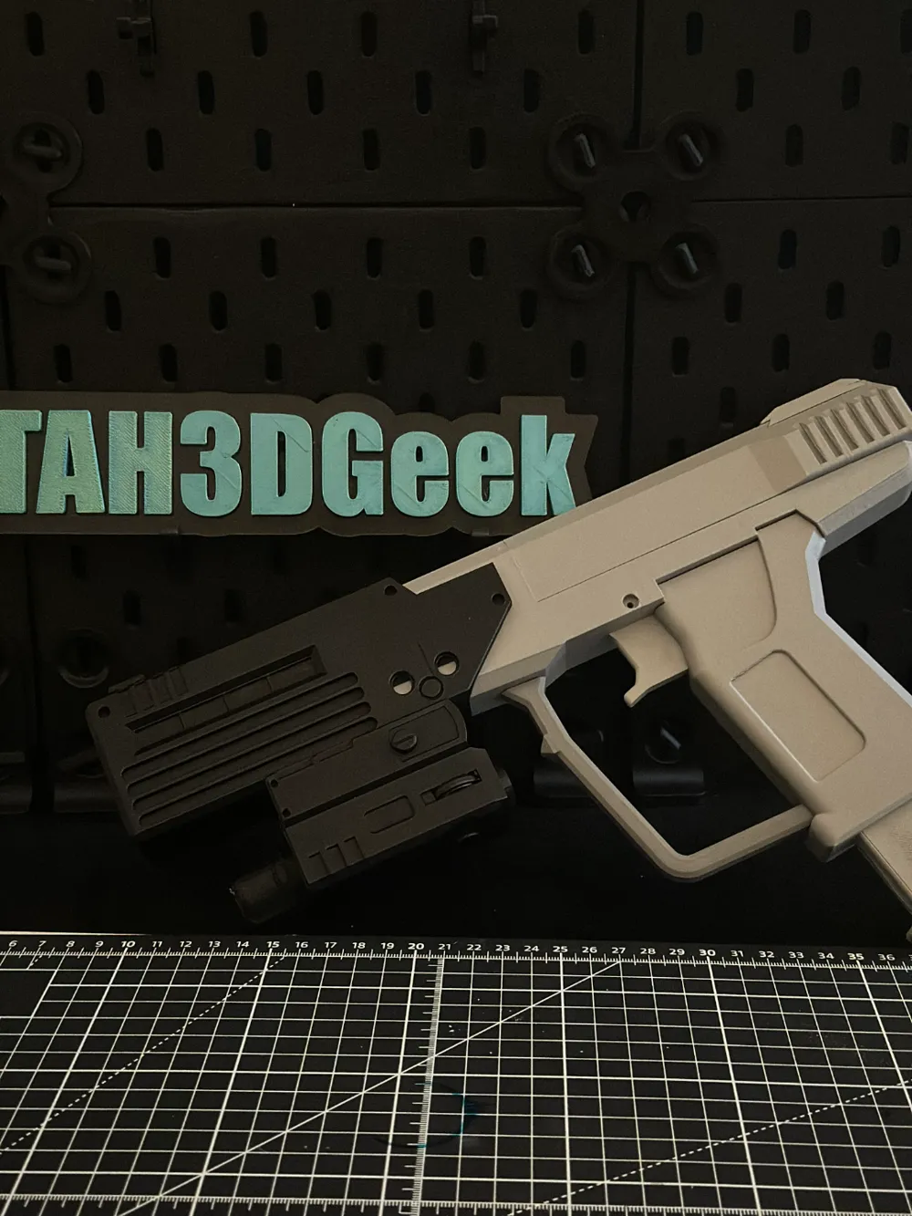 Halo 3 ODST M6C Magnum With Flashlight Remixed by TAH3DGeek - MakerWorld