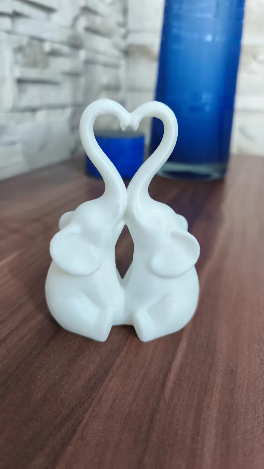 Romantic Elephant Love sculpture - Free 3D Print Model - MakerWorld