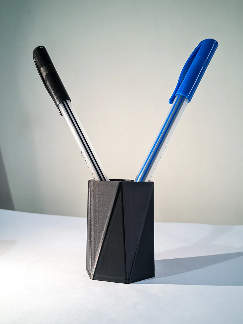 Cute Pen Stand - Free 3D Print Model - MakerWorld