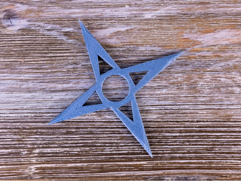 4 Point Throwing Star by icysoup - MakerWorld