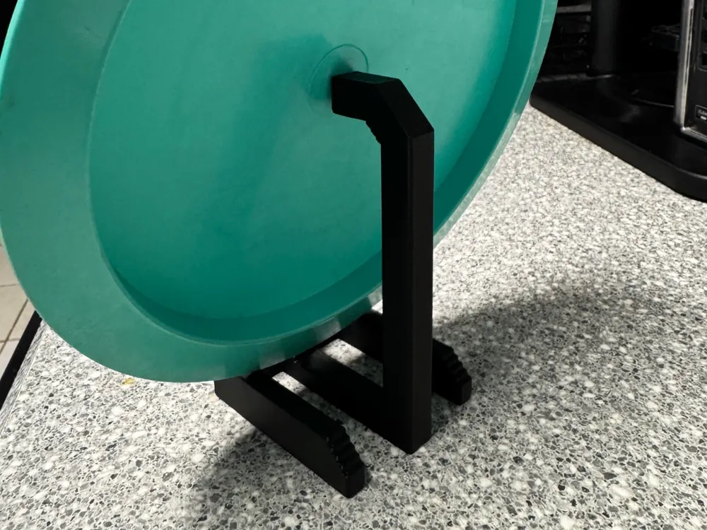 Disc Golf - Ace Display Stand - Free 3D Print Model - MakerWorld