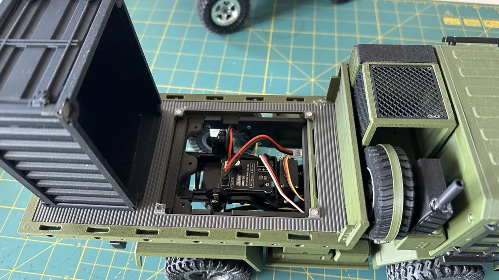 Armadillo truck TRX4M - Magnetic rear box cover - Free 3D Print Model ...