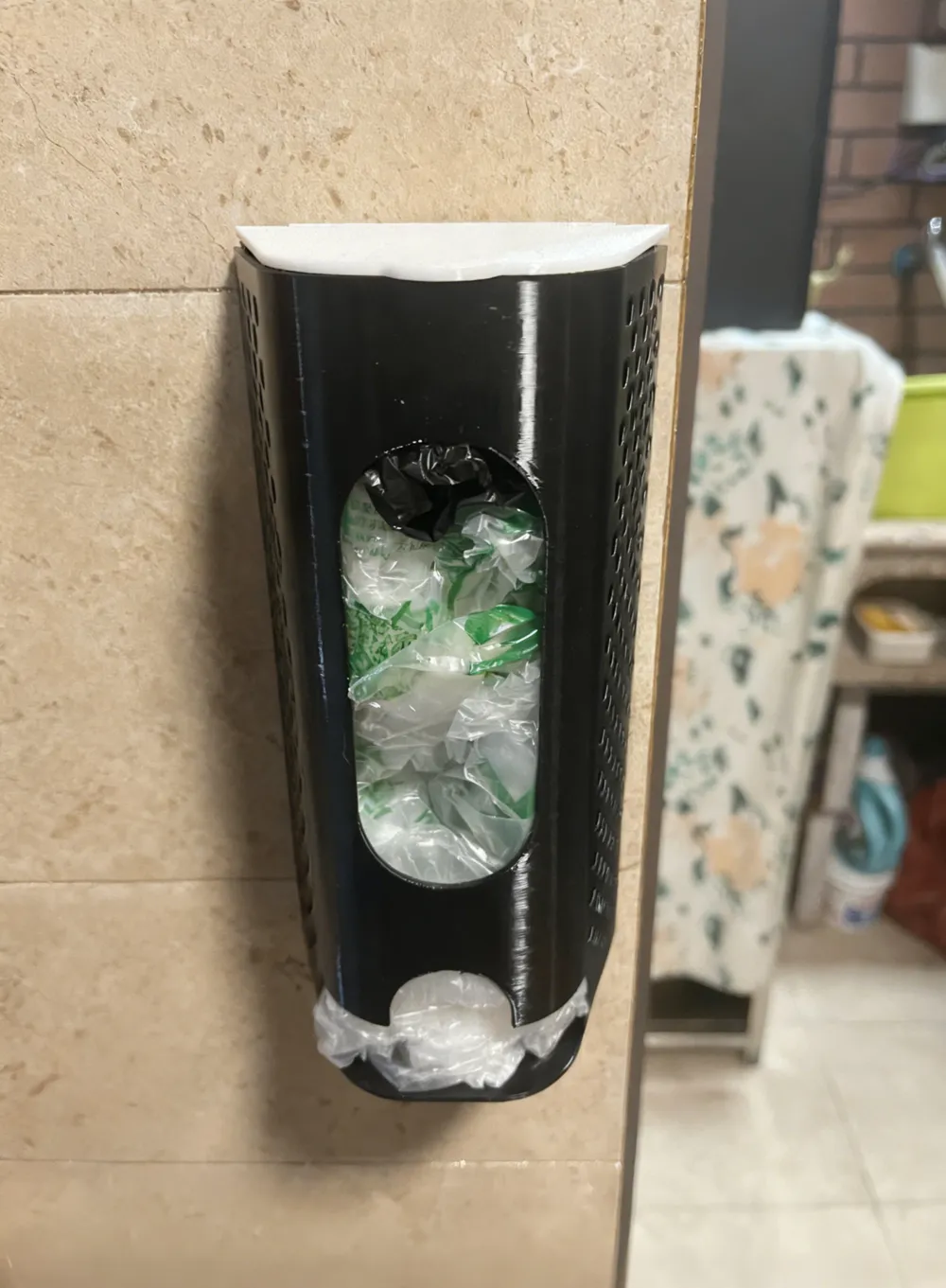 Trash bags organizer - Free 3D Print Model - MakerWorld