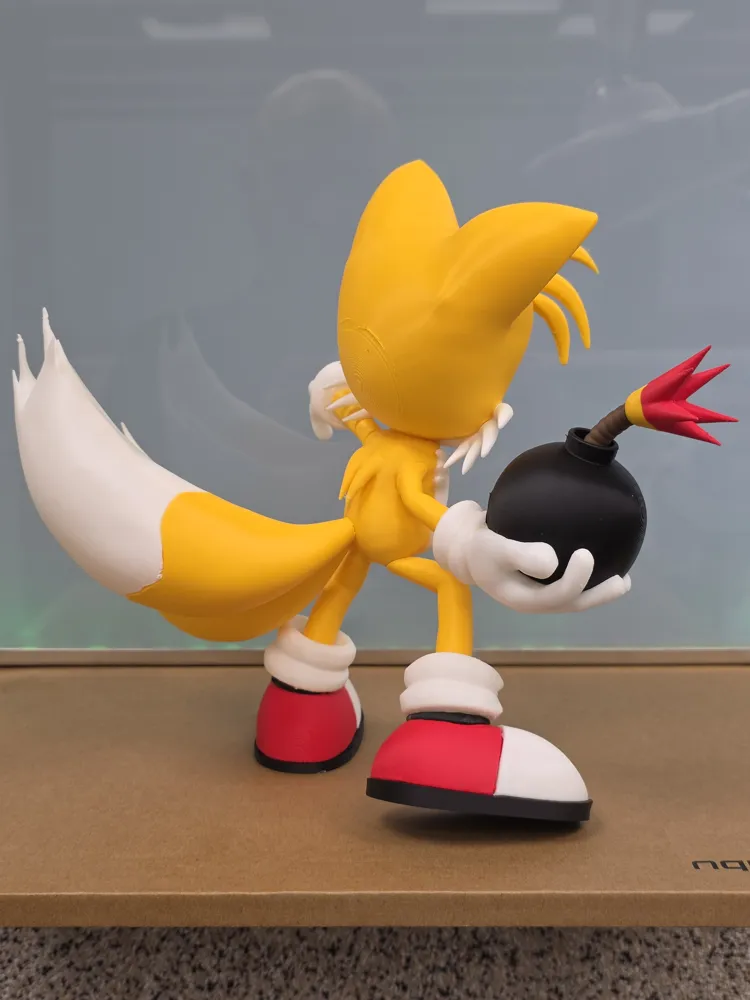 Tails (Sonic the Hedgehog) / NO AMS - Free 3D Print Model - MakerWorld