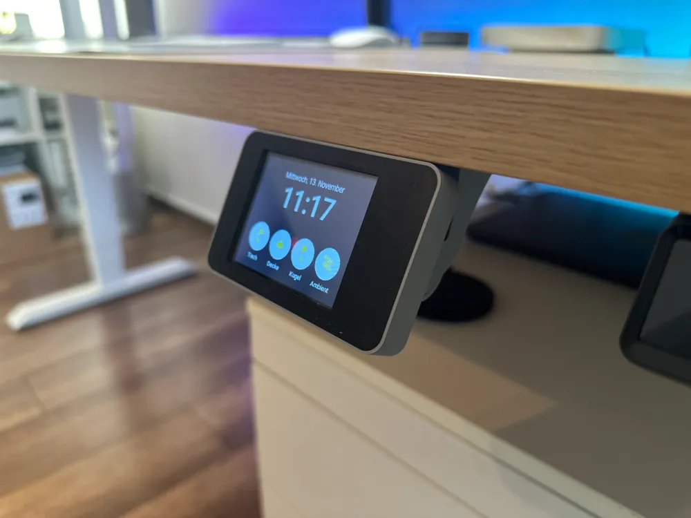 Desk Mount for Touch Display ESP32 2432S028 for HA by akuehlewind ...