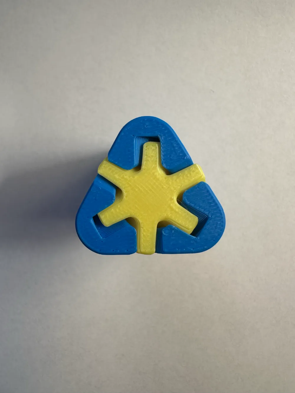 Gear-Triangular Passthrough by Devilish3DPrints - MakerWorld