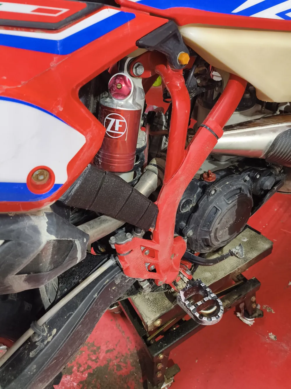 Extra Frame Protection Beta rr motorcycle by Snake Plissken MakerWorld ...