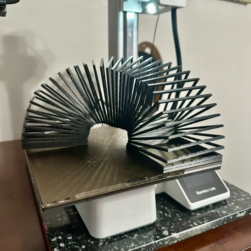 Slinky Square by NotLiamSmith - MakerWorld