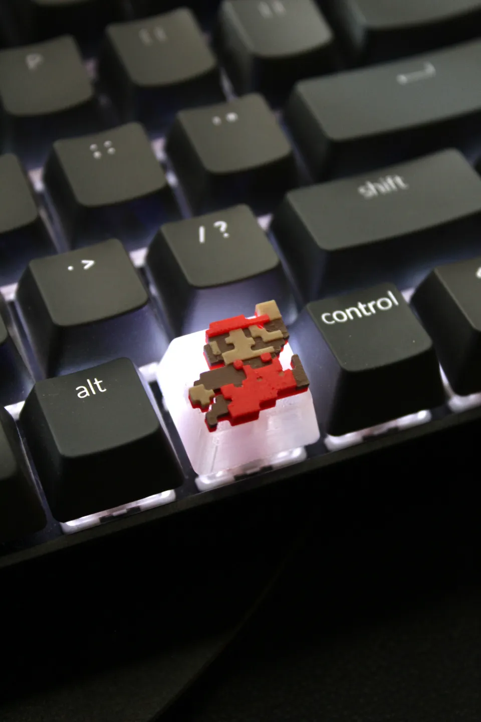 8 Bit Mario Keycap for Cherry MX Mech Keyboards by andrei - MakerWorld