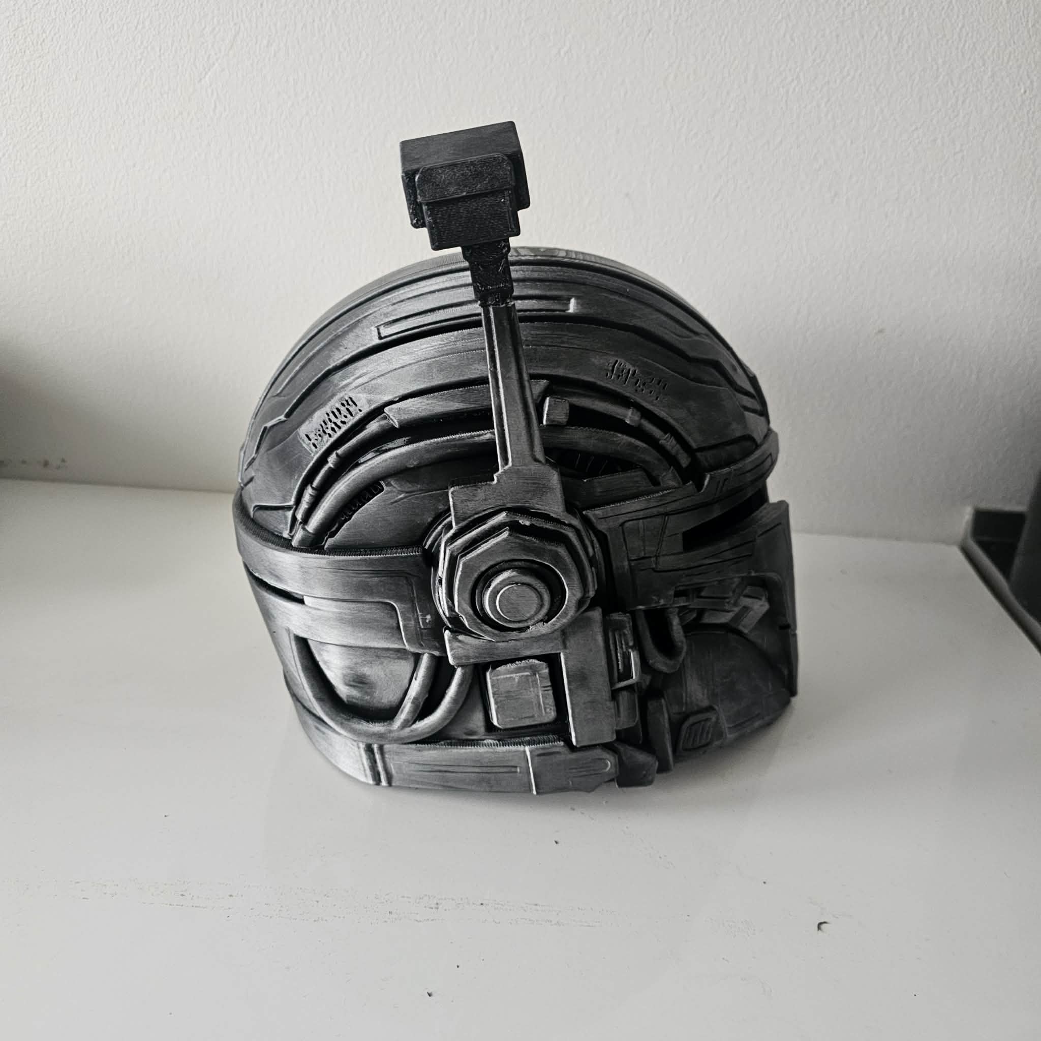 Mandalorian style helmet (cyber punk style) - Free 3D Print Model ...