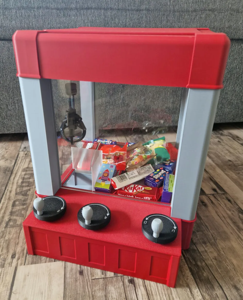 Mini Claw Machine by Michi MakerWorld: Download Free 3D Models