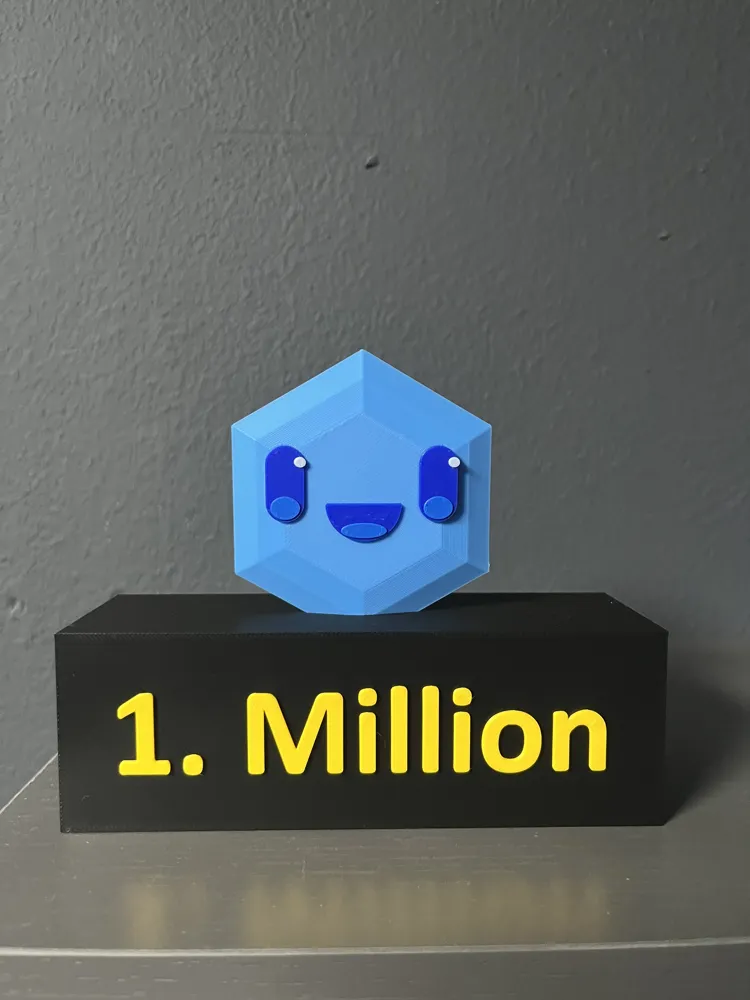 Sapphire Discord Bot 1. Million statue by BlitzLuchsy MakerWorld ...