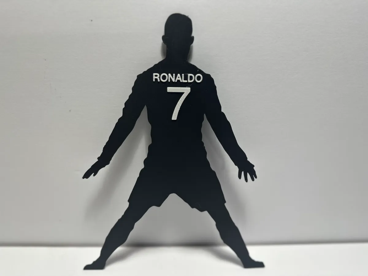 CR7 - Pose Murale Iconique. - Modèle d'Impression 3D Gratuit - MakerWorld